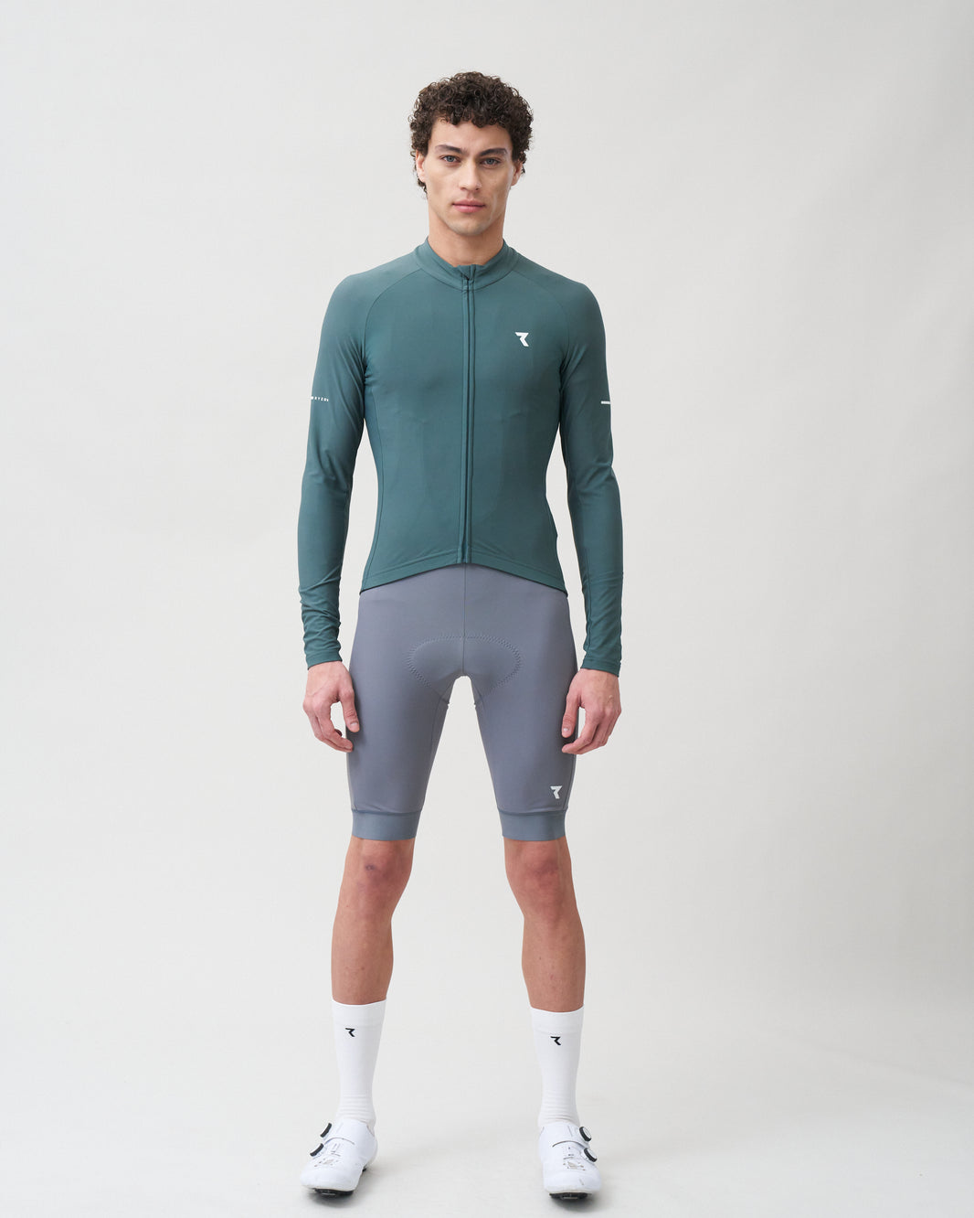 Ryzon | Sport Performance Apparel – Athletische Bekleidung